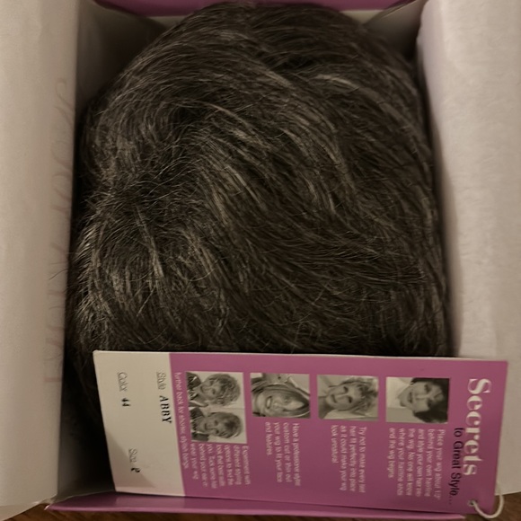 Paula Young | Hair | Nwt Paula Young Abby Whisperlite Wig In Salt ...